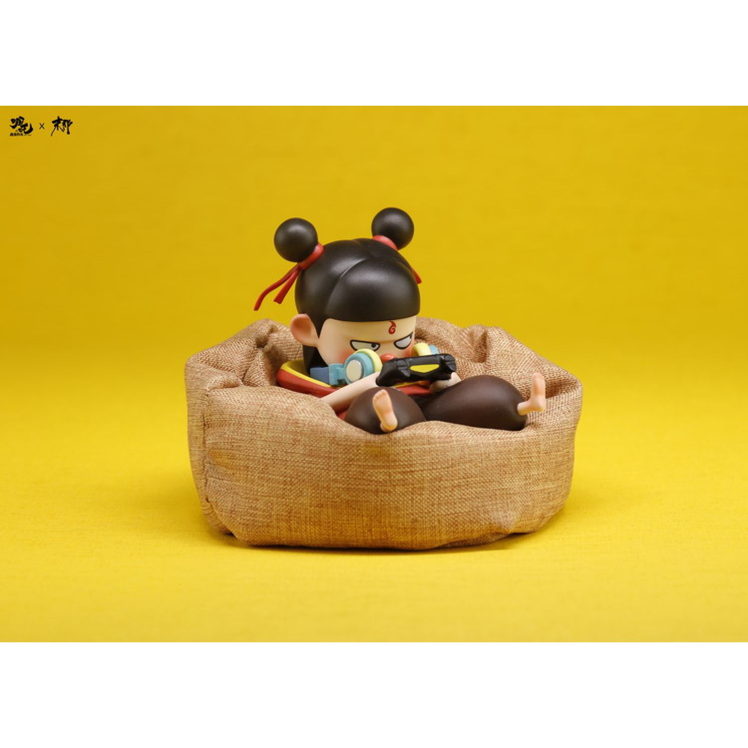 Nezha and Aobin on Beanbags!