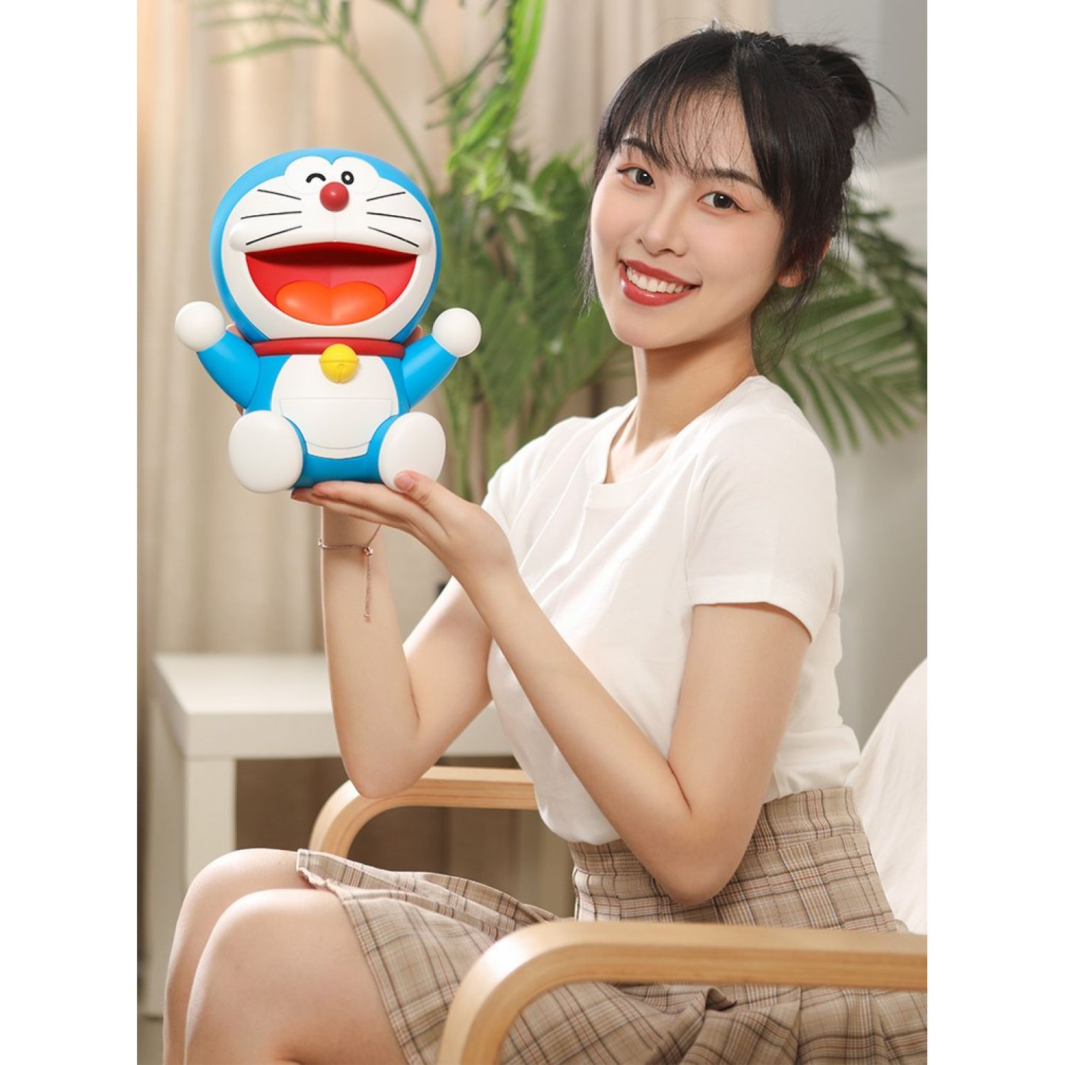 Giá Đỡ Điện Thoại Doraemon / Table Holder