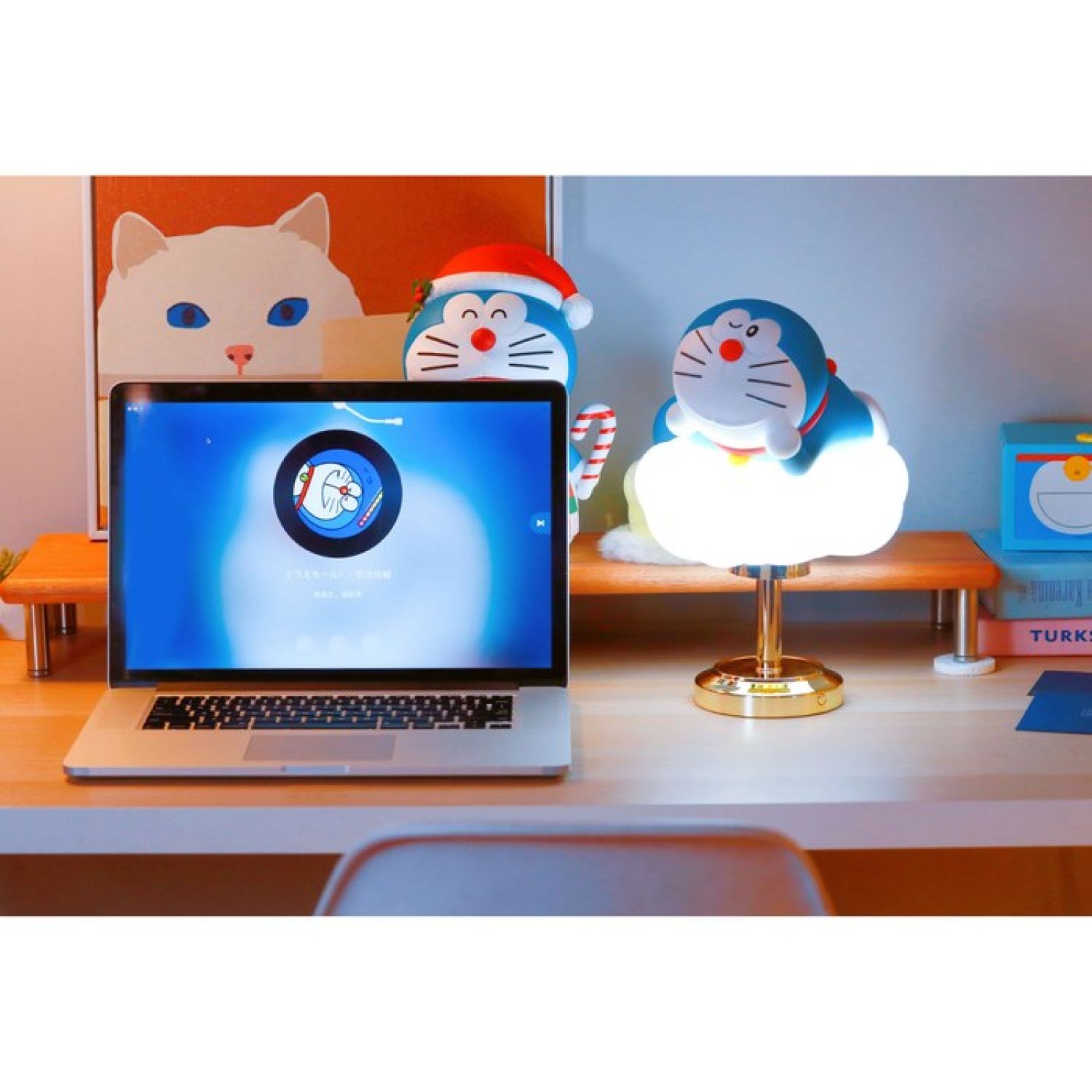 Doraemon Lighting Clouds